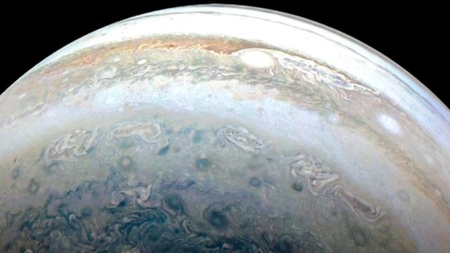 Scientists use "lucky imaging" to obtain images of Jupiter that show ...