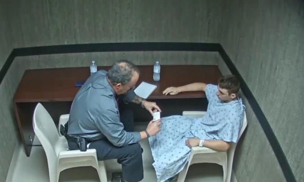 Parkland school shooting: Surveillance footage shows cops respond ...