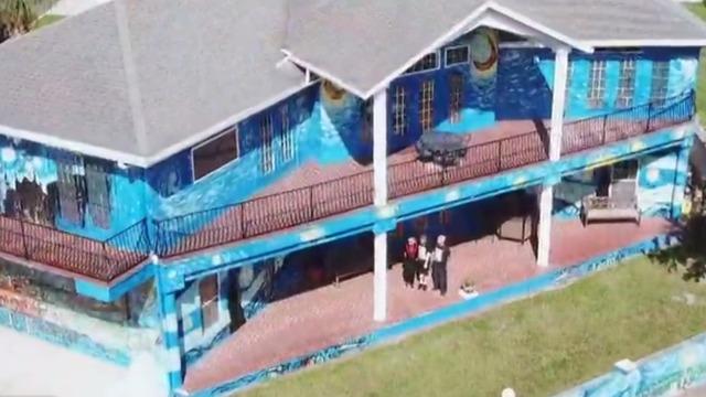 Mural inspired by Starry Night becomes a First Amendment issue - CBS News