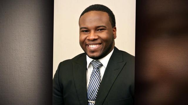 Botham Jean shooting: Video shows Dallas Officer Amber Guyger getting ...