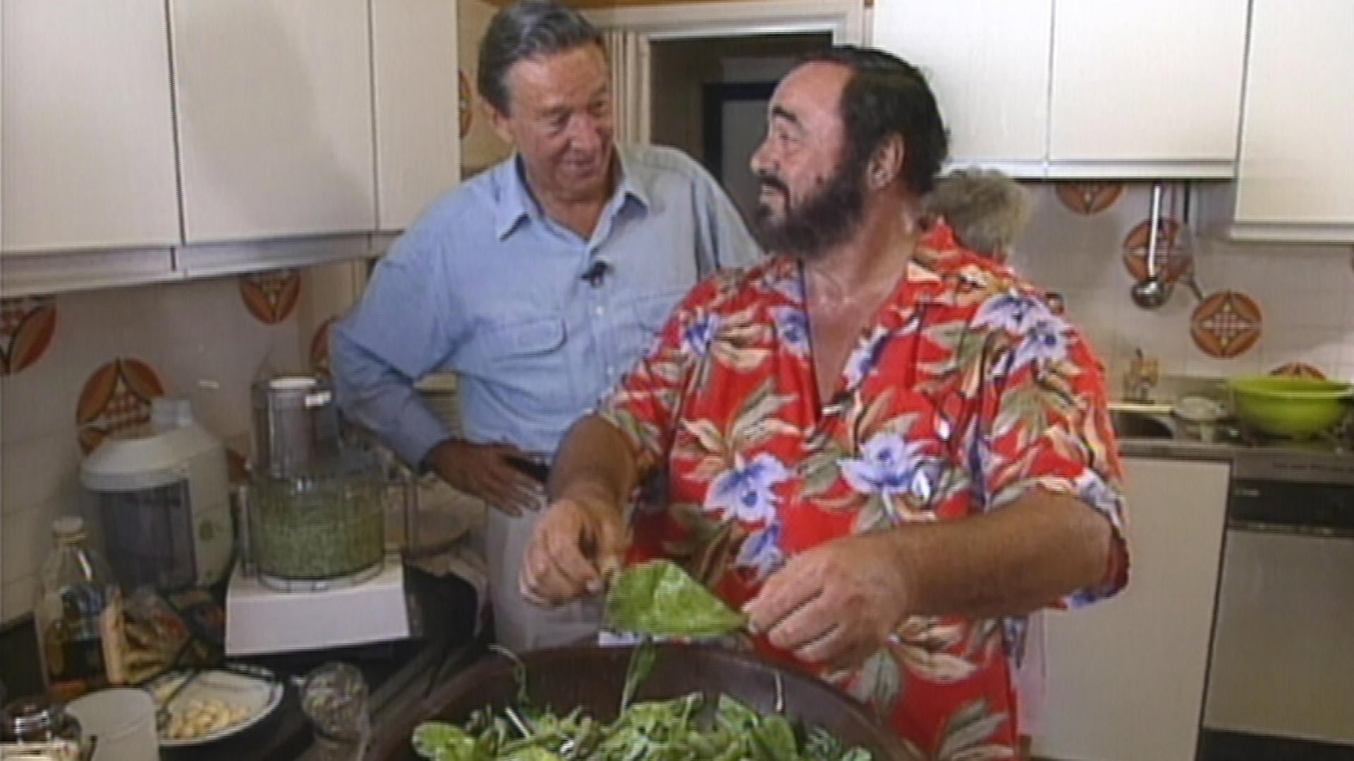 From the archives: At home with Pavarotti - 60 Minutes - CBS News