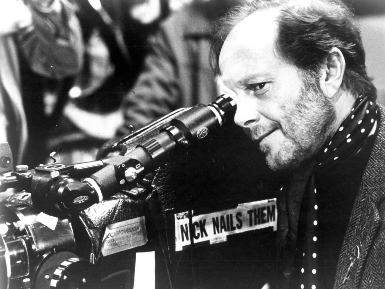 "Don't Look Now" director Nicolas Roeg dies at age 90 - CBS News