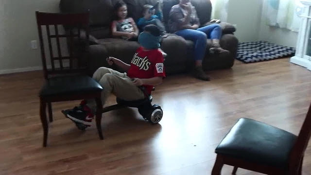 Bird Box challange: Utah teen who crashed car while driving blindfolded ...