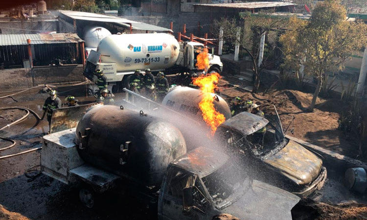 Explota pipa de gas en Milpa Alta; reportan heridos - CBS News