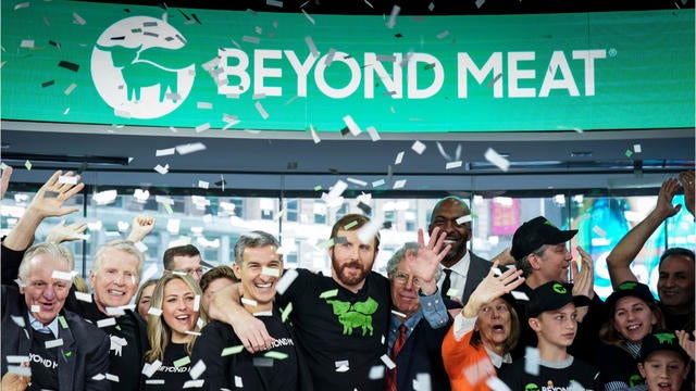 Subway Beyond Meat: Subway is testing meatless meatball marinara subs ...