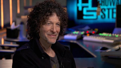 After contract stunt, Howard Stern says he's still in talks with ...