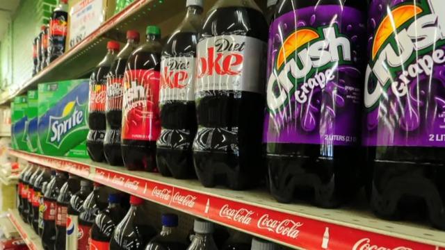 Philadelphia soda sales plunge after taxing sugary drinks - CBS News