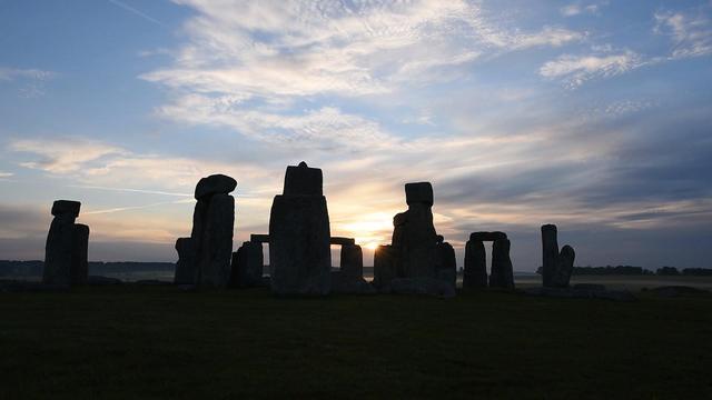 New Stonehenge discovery: Neolithic pit structure around Durrington ...