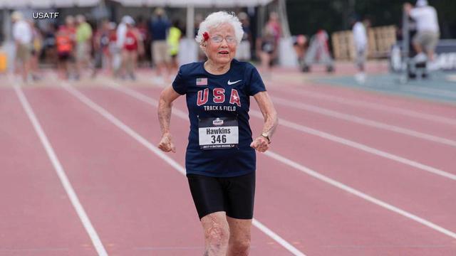 103-year-old runner Julia "Hurricane" Hawkins breaks new record - CBS News
