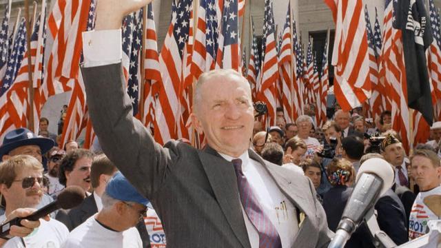 Ross Perot has died; billionaire former presidential candidate dies at ...