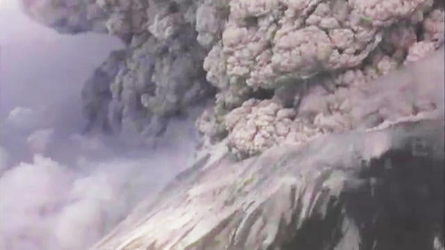 Why ash from catastrophic 1980 Mount St. Helens eruption is swirling ...