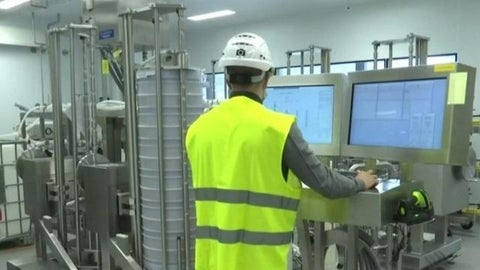 Pfizer's COVID-19 vaccine distribution will be a "logistical nightmare ...