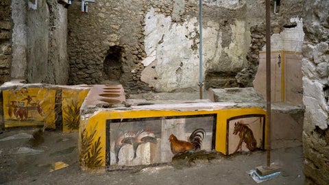 Archaeologists unearth well-preserved ancient "snack bar" in Pompeii ...