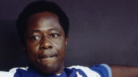 Hank Aaron memorialized with Hall of Fame statue and USPS stamp 50 ...