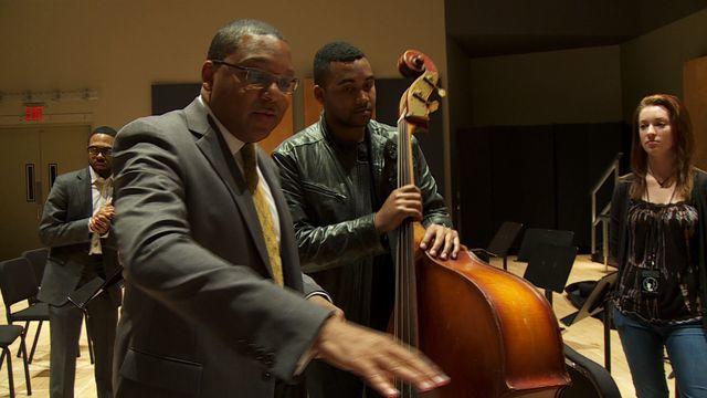 America's best young jazz musicians learn from a master - CBS News