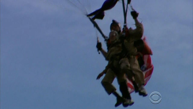 93-year-old WWII paratrooper marks D-Day with encore jump - CBS News