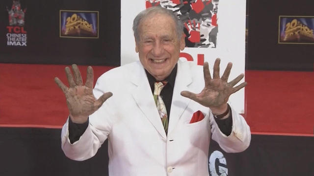Mel Brooks brings extra finger to Hollywood handprint ceremony - CBS News