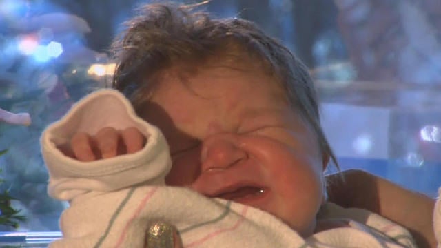 Woman who didn't know she was pregnant gives birth to 10-pound baby ...