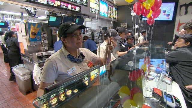 Debate over minimum wage increase heats up - CBS News