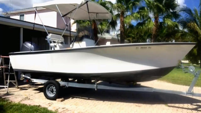 Missing Florida teens' boat found empty; Joe Namath offers help - CBS News