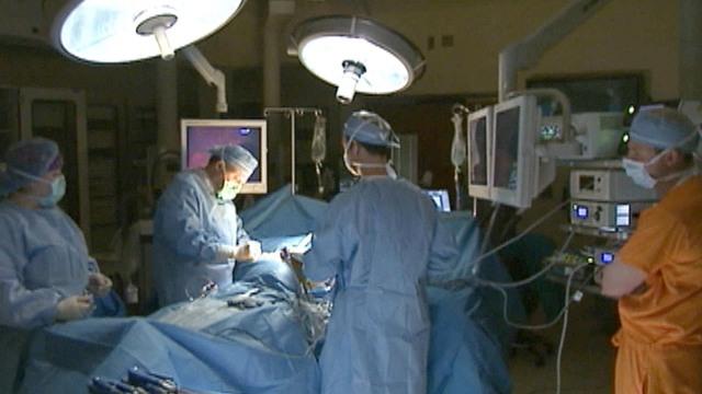 Music helps reduce post-surgery pain, study finds - CBS News