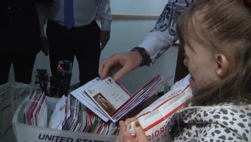 Katy Perry sends Safyre Terry, girl who lost family in fire, Christmas ...