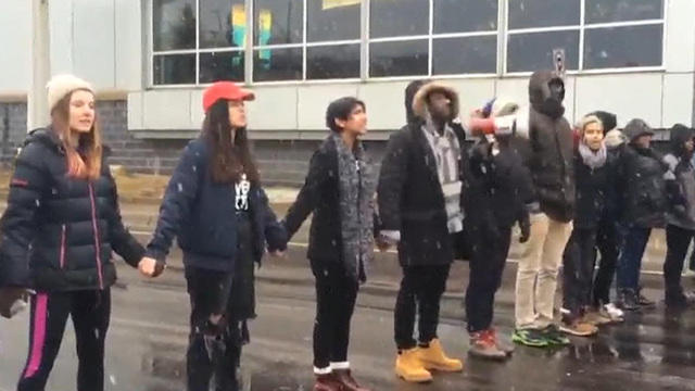 Jamar Clark police shooting: Black Lives Matter protesters target ...