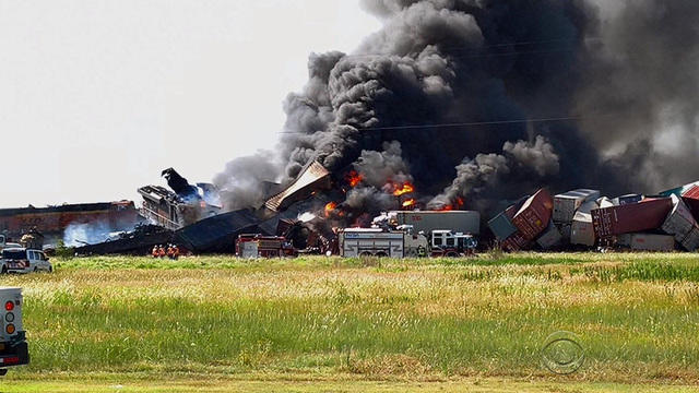 Two trains collide head-on in Texas Panhandle - CBS News