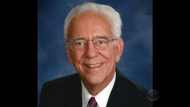 Bruce Hall, veteran CBS newsman, dead at 76 - CBS News