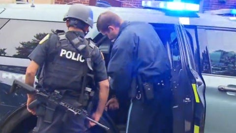 11 people in custody after hourslong armed standoff on I-95 - CBS News