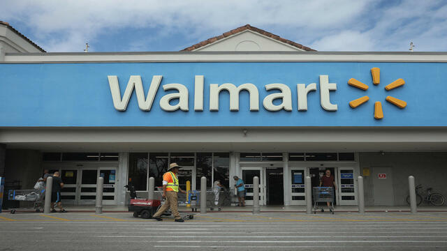 Walmart's college tuition program now free for all its workers - CBS News