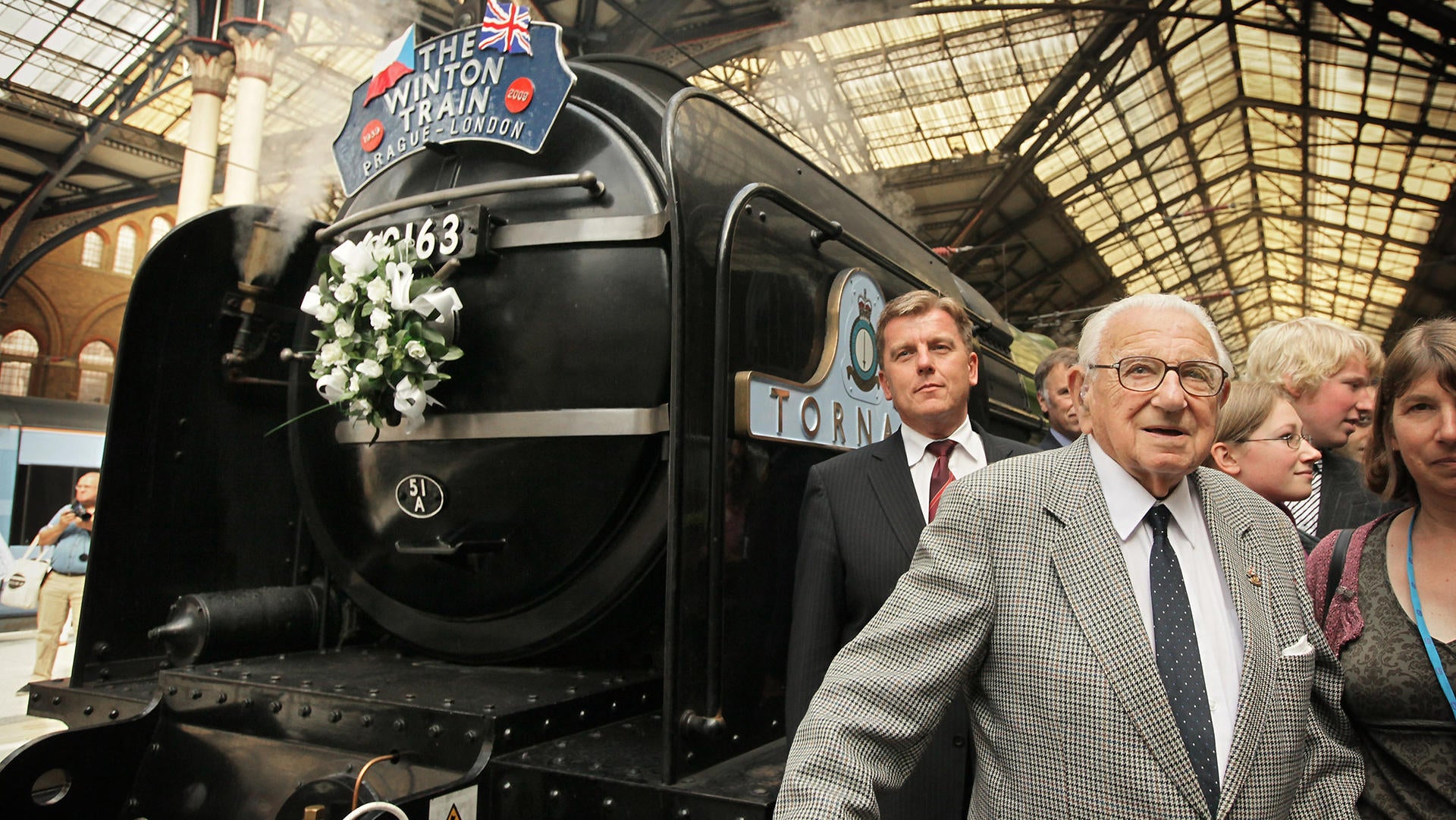 Saving the children from the Holocaust - 60 Minutes - CBS News