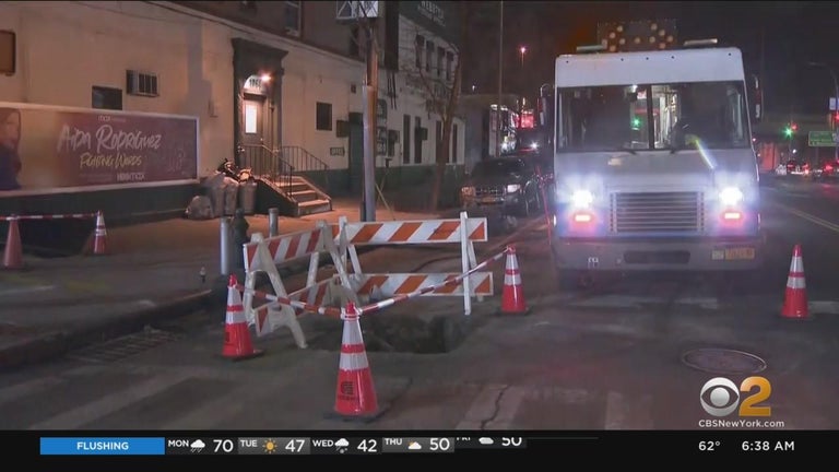 Man's body found in the Bronx after report of possible gas leak - CBS ...