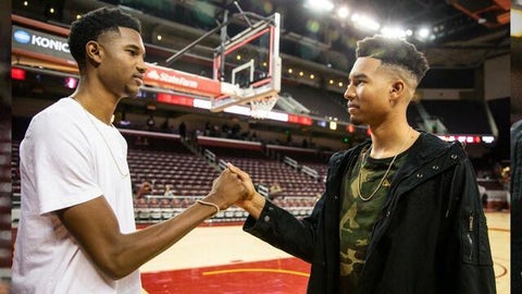 NBA's standout rookie Evan Mobley keeps one eye on March Madness — and ...