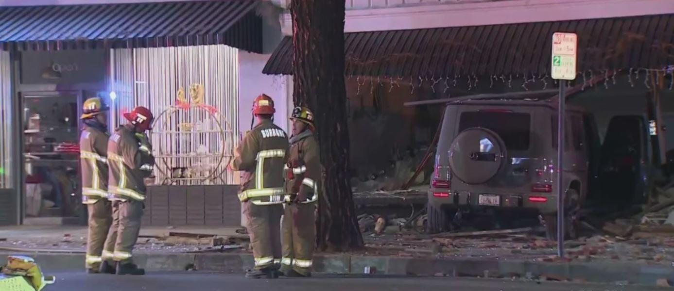 SUV careens into Burbank storefront, driver arrested - CBS Los Angeles