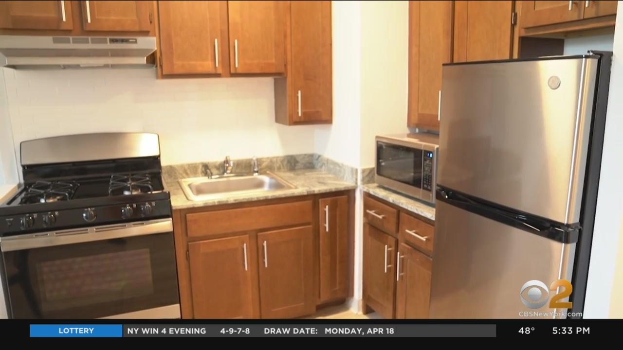Developers complete 1,000 NYCHA apartment renovations - CBS New York