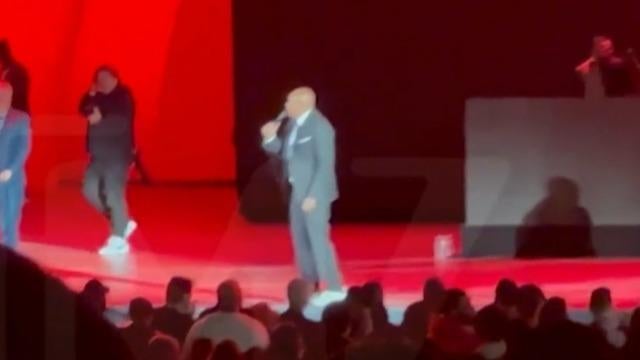 Dave Chappelle attacked onstage by armed man while performing at L.A.'s ...
