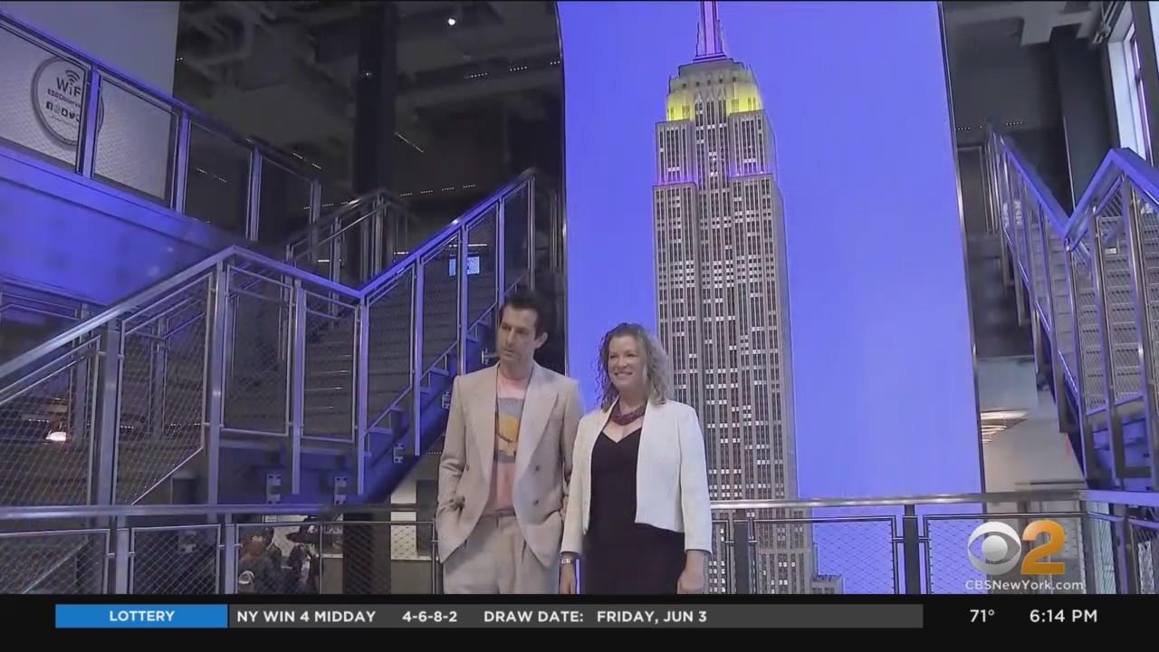 Empire State Building going purple and gold for Queen's Platinum ...