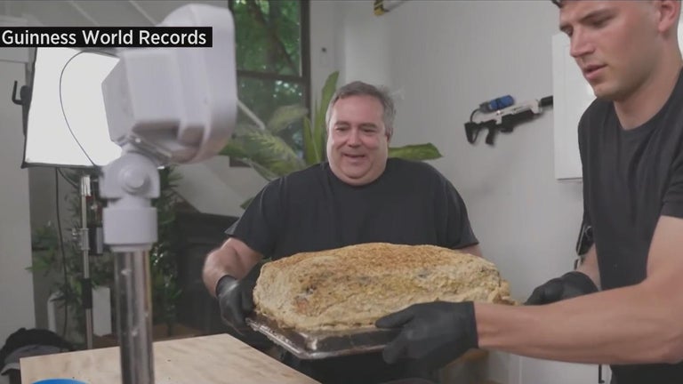 World's largest chicken nugget made in Massachusetts - CBS Boston