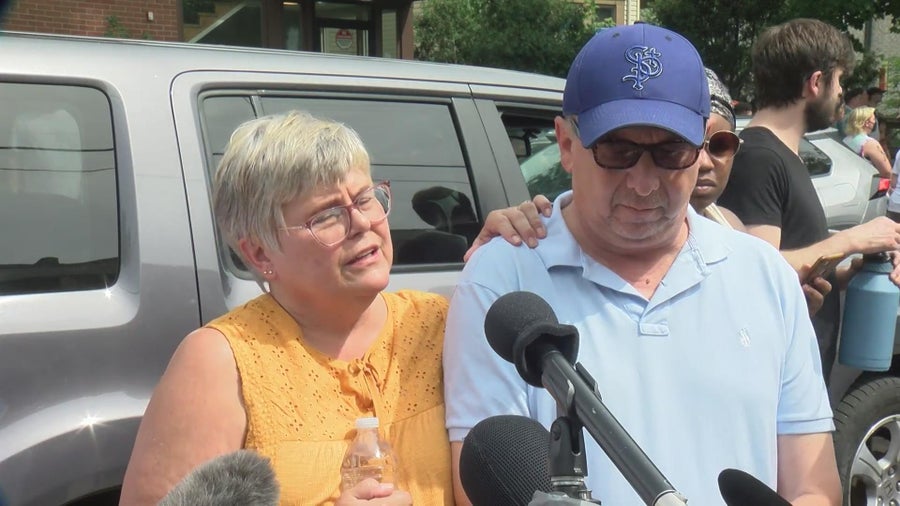 Family of man fatally shot by Minneapolis police in 2022 sue city ...