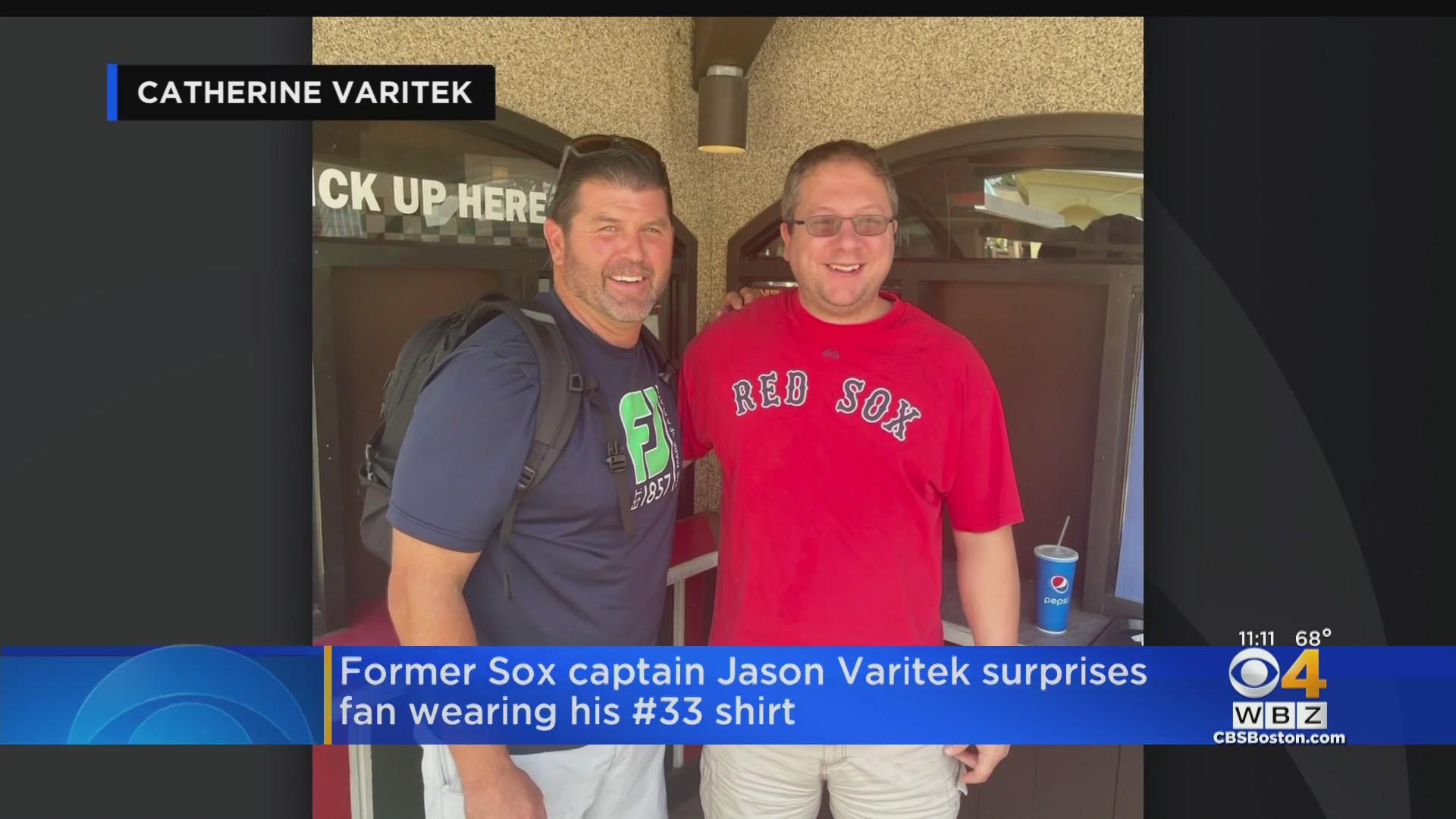 Jason Varitek surprises fan wearing his T-shirt at Canobie Lake Park ...