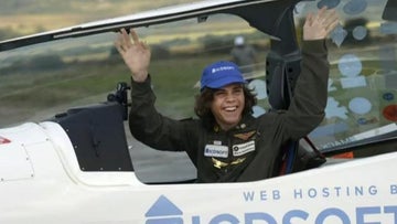 17-year-old Mack Rutherford becomes youngest pilot to fly solo around ...