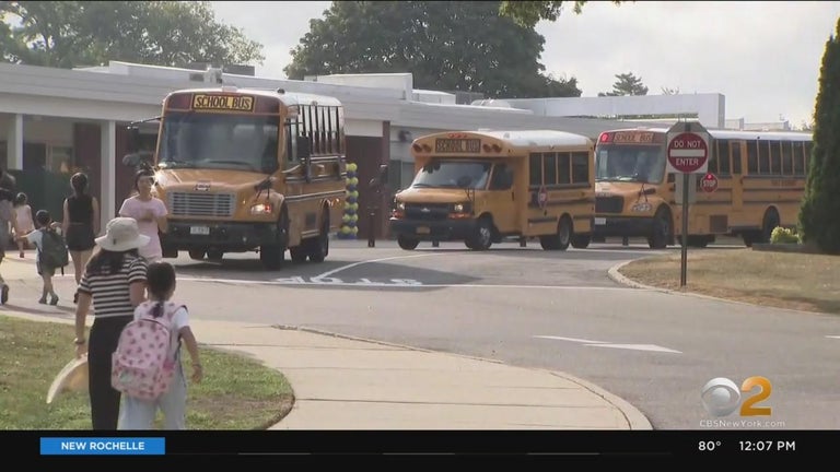 Jericho schools first to start school year in Nassau County - CBS New York