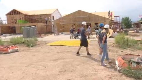 Volunteers begin building tiny homes for veterans in Colorado - CBS ...