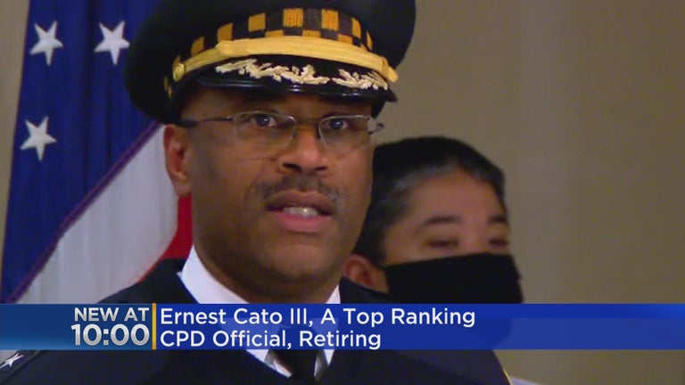 Top Chicago Police official Ernest Cato III suddenly announces ...
