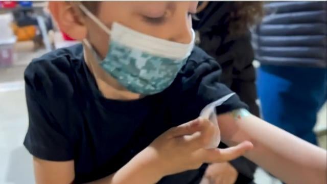 FDA and CDC clear updated COVID boosters for kids as young as 5 years ...