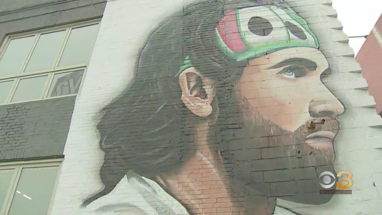 Bryce Harper mural in South Philly catching fans' attention - CBS ...