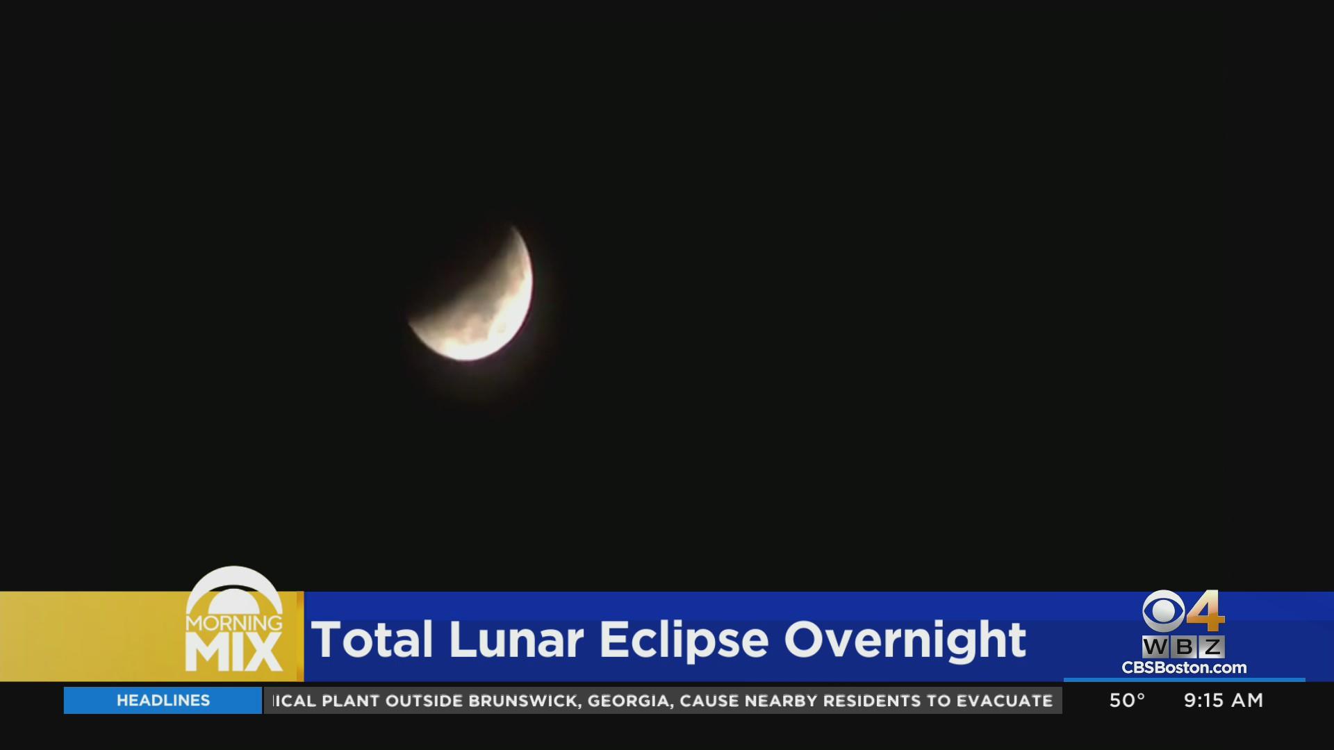 Total lunar eclipse creates amazing sight over Massachusetts early ...