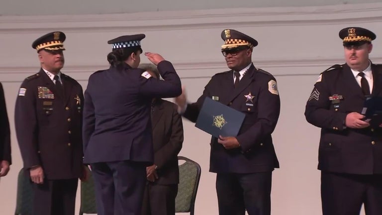 73 new Chicago police recruits, 124 newly promoted officers celebrate ...