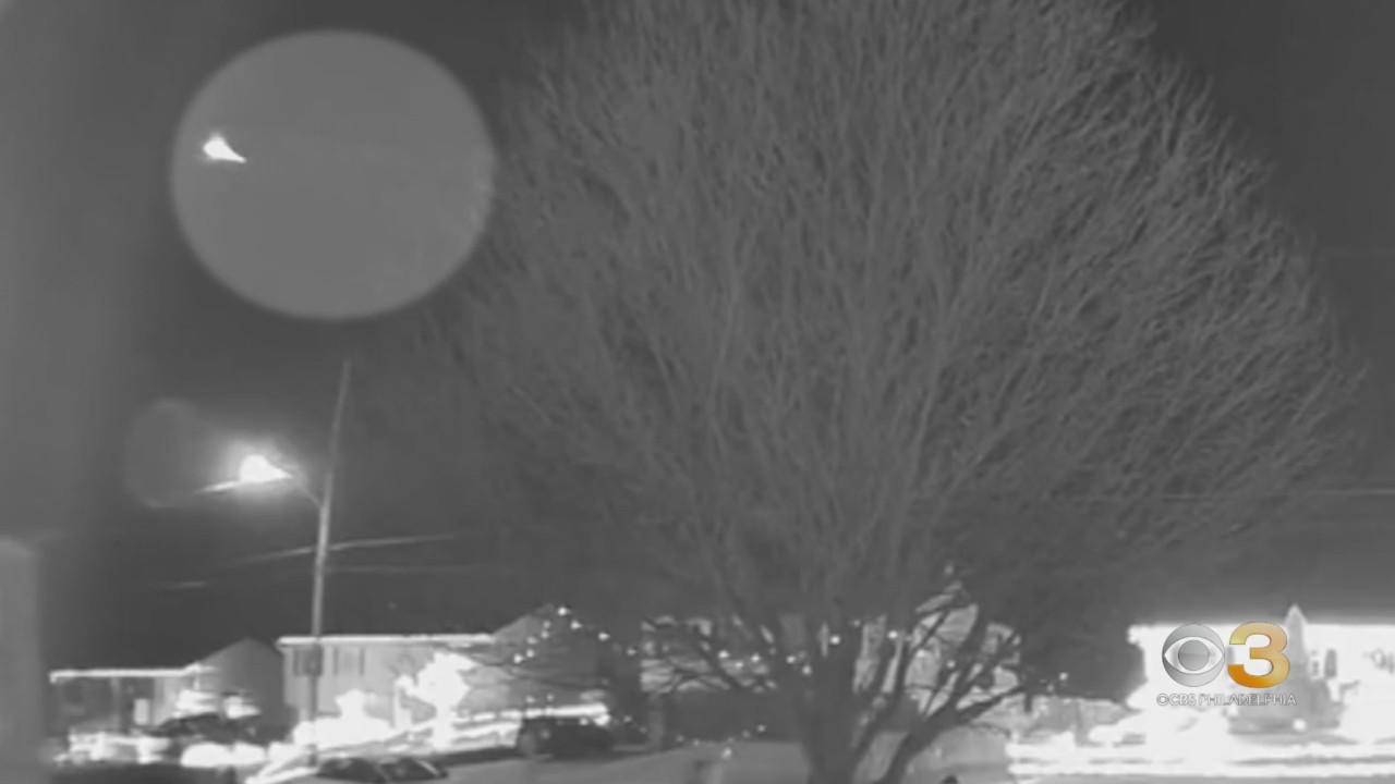 WATCH: Pa. cameras spot meteor lighting up the night sky - CBS Philadelphia